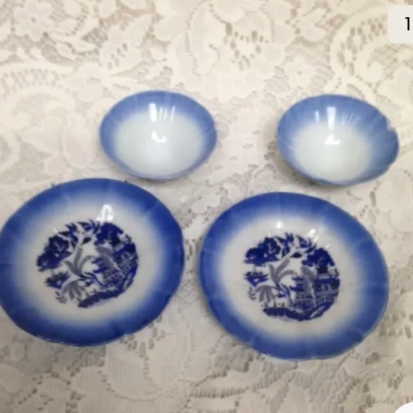 Dining | Vintage 2 Sets Of Flow Blue Willow Cup And Saucer Dessert Or Sake Set Etc | Poshmark
